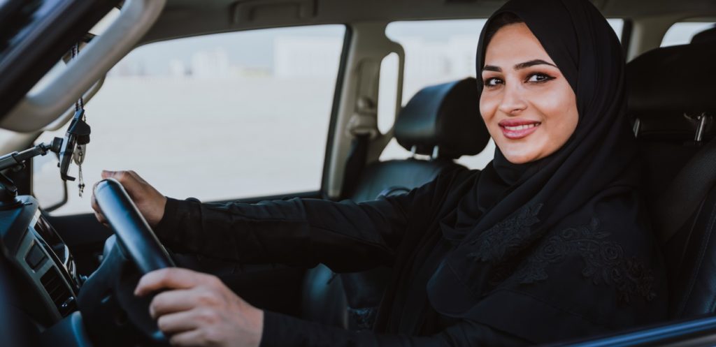 Women vs. Men - Who is a Better Driver? - Mumzworld